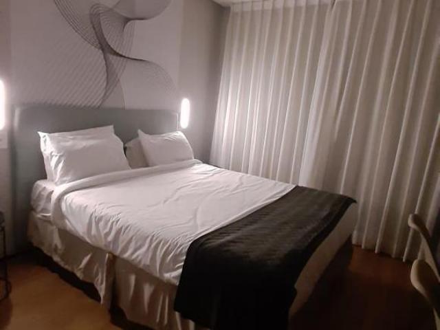studio com sacada mobiliado metrô Ana Rosa São Paulo