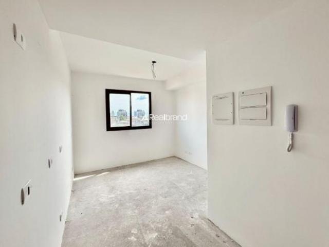 Studio com vaga de garagem no Novo Mundo