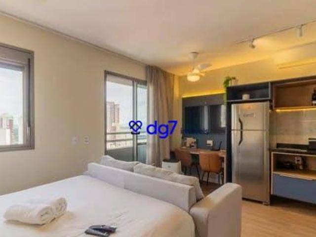 Studio com 1 dormitório, mobiliado e com varanda em Pinheiros!