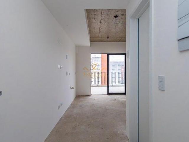 Studio com 1 dormitório no Prado Velho 24,18m2 + terraço de 21,60m2