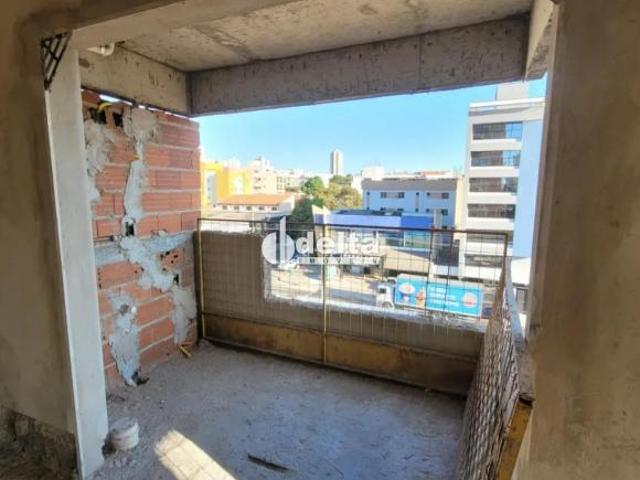 Studio com 1 quarto disponível para venda no bairro Santa Mônica em Uberlândia MG