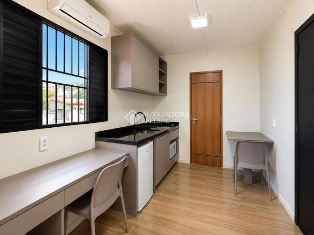Studio com 1 quarto e 20m² para alugar em Córrego Grande, Florianópolis