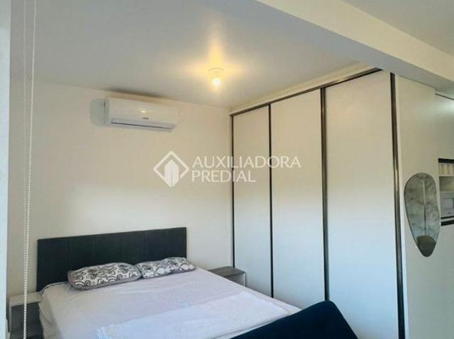 Studio com 1 quarto e 25m² para alugar em Córrego Grande, Florianópolis