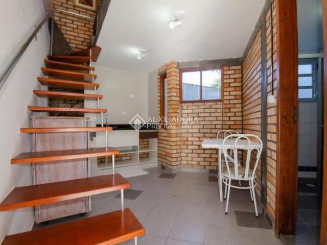Studio com 1 quarto e 32m² para alugar em Córrego Grande, Florianópolis