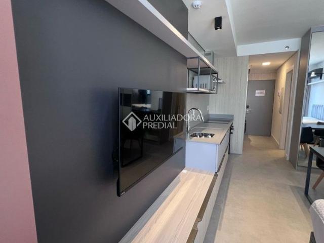 Studio com 1 quarto e 32m² para alugar em Trindade, Florianópolis