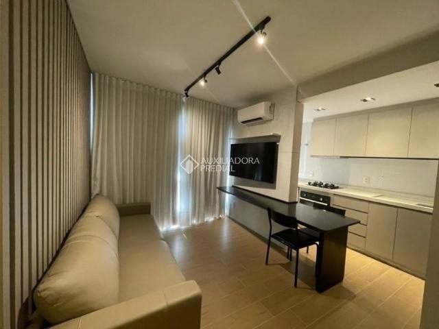 Studio com 1 quarto e 38m² para alugar em Trindade, Florianópolis
