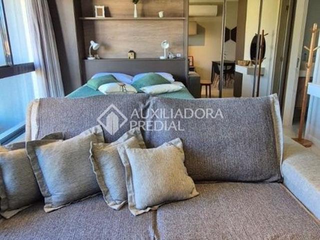 Studio com 1 quarto e 46m² para alugar em Campeche, Florianópolis