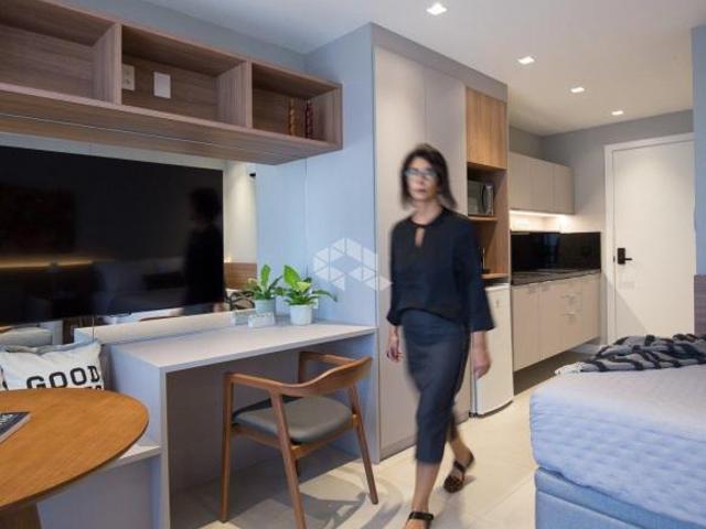 Studio com 28 m², 1 vaga de garagem, na 24 de Outubro, em Porto Alegre