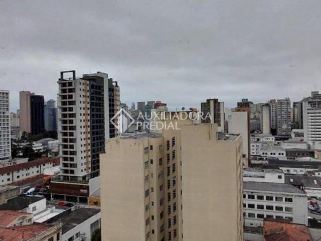 Studio com 22m² privativos mobiliado no centro