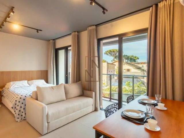 Studio com 33 m² no Água Verde