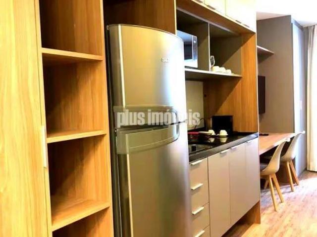 STUDIO COMPLETO, MOBILIADO E PRONTO PARA MORAR