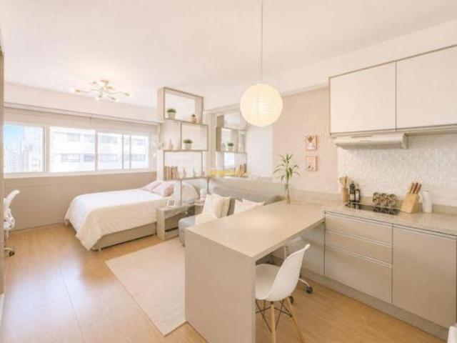 Studio Completo no Centro Mobiliado Localização Estratégica Ótimo para investimentos