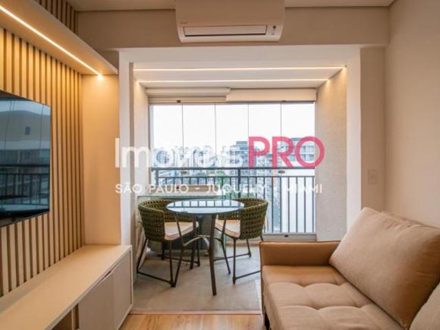 Studio completíssimo, 31m², em Moema