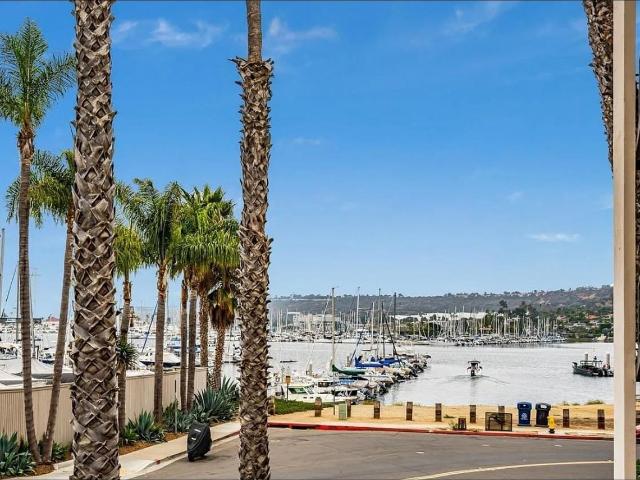 Studio Condo for Rent at 1021 Scott St #226, San Diego, CA 92106 La Playa
