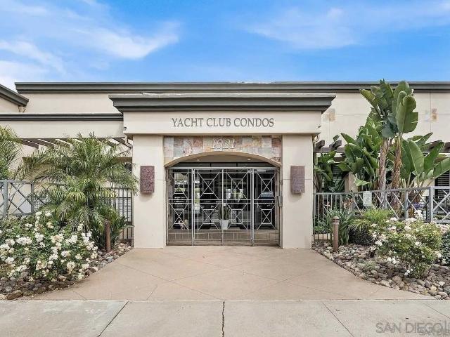 Studio Condo for Rent at 1021 Scott St, San Diego, CA 92106 La Playa