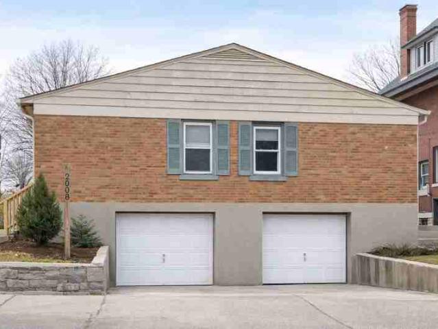 Studio Condo for Rent at 2108 Auburn Ave #6, Cincinnati, OH 45219 Mount Auburn