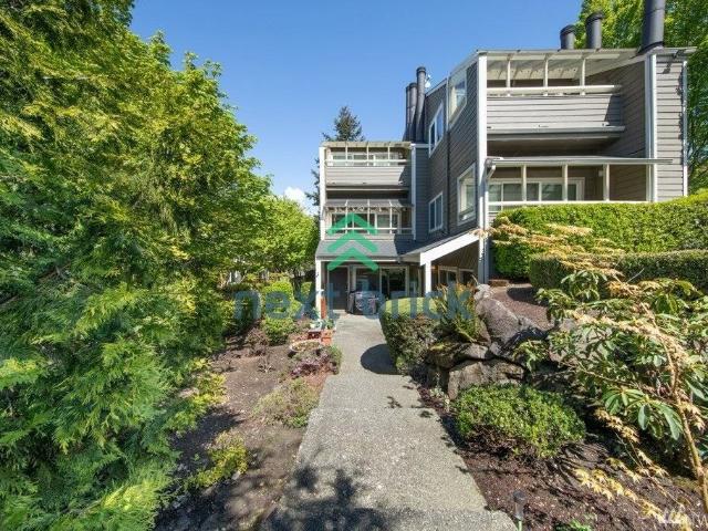 Studio Condo for Rent at 337 2nd Ave S #102, Kirkland, WA 98033 Moss Bay
