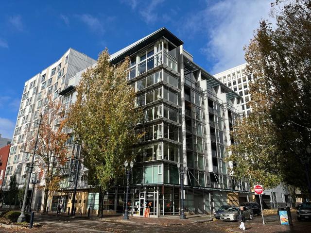 Studio Condo for Rent at 533 Ne Holladay St #402, Portland, OR 97232 Lloyd District