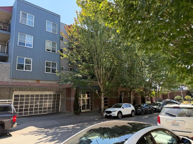 Studio Condo for Rent at 600 N 85th St #307, Seattle, WA 98103 Greenwood