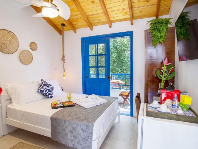 Studio Charmoso estilo Grego ótima localização 24