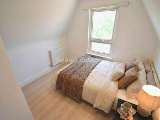 Studio, Cholmeley Road, Reading, RG1