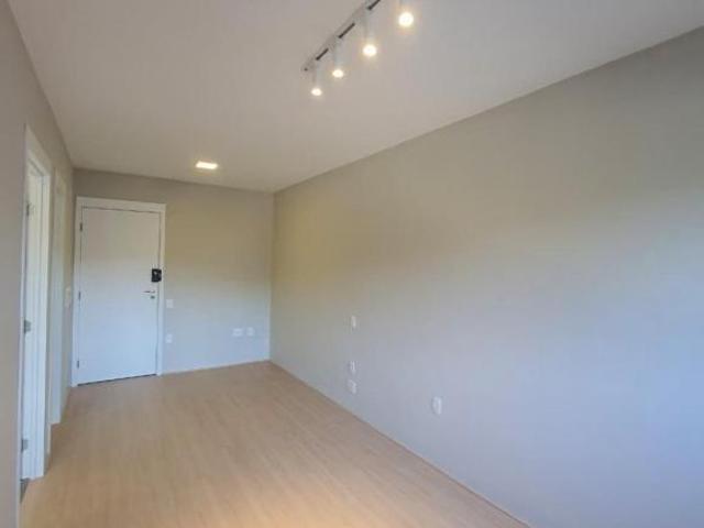 Studio à venda 27m² ao lado da Estação José Bonifácio
