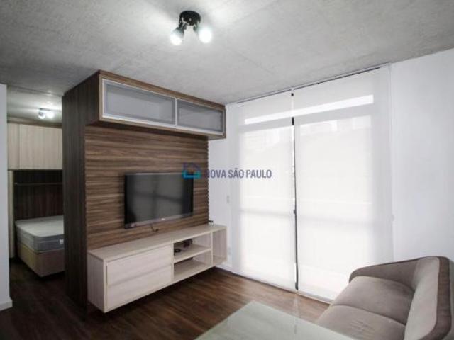 Studio à venda, 33m², mobiliado a 350m do Metrô Adolfo Pinheiro