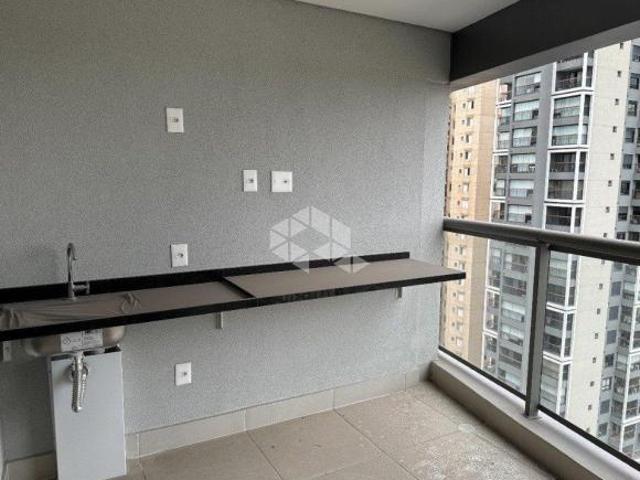 Studio à venda com 1 Quarto, Varanda e 29m²