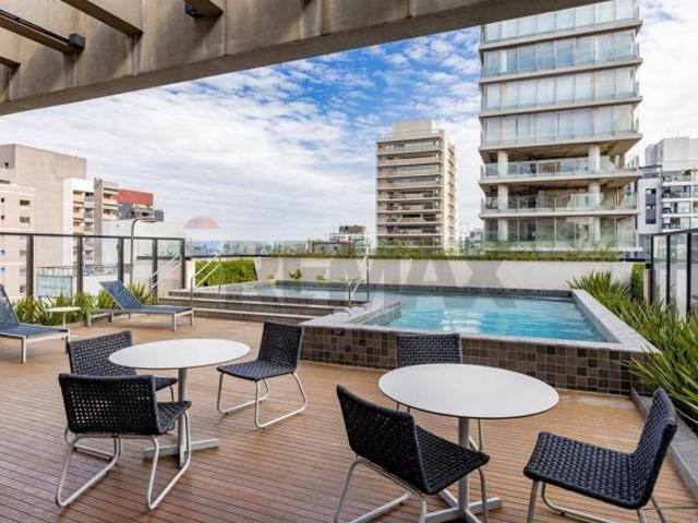 Studio à venda com 35m² em Pinheiros a 400 metros do metro