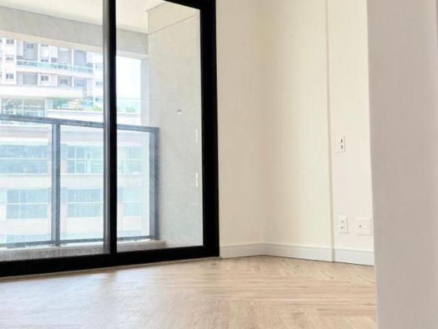 Studio à venda em Moema próximo ao Parque Ibirapuera e 1 quadra do metrô