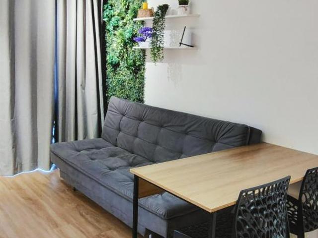 Studio a venda mobília completa