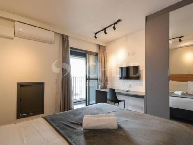 Studio á Venda Mobiliado em Pinheiros com 26m², 1 quarto