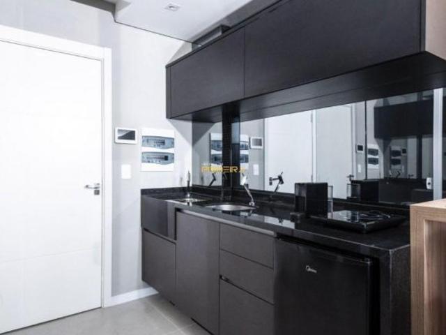 Studio à venda nas Mercês no Ravi Studio com 21m² privativos mobiliado