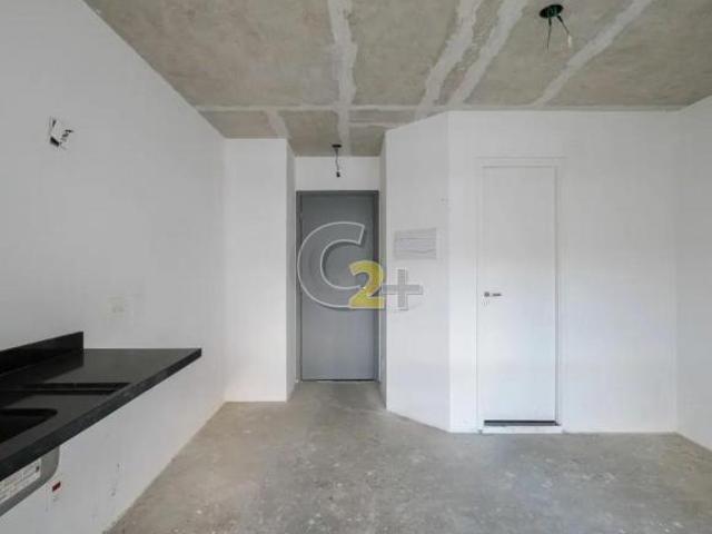 Studio a venda no Bom Retiro com 1 quarto, sem vaga