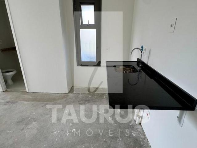 Studio à venda no Campo Belo, 1 suíte, 1 vaga de garagem, 27 m²