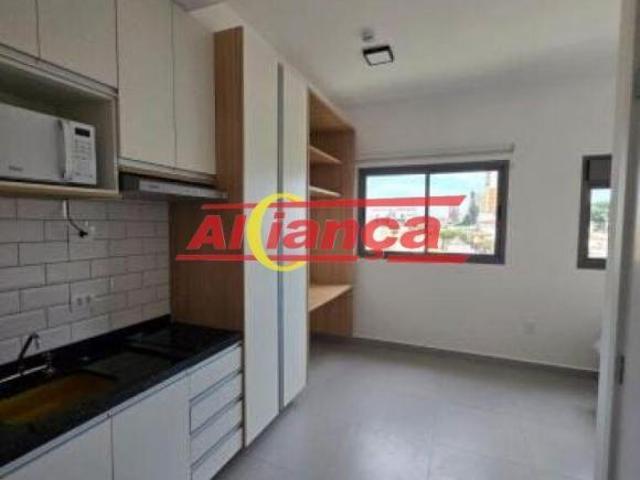 STUDIO A VENDA PRÓXIMO AO METRO PENHA