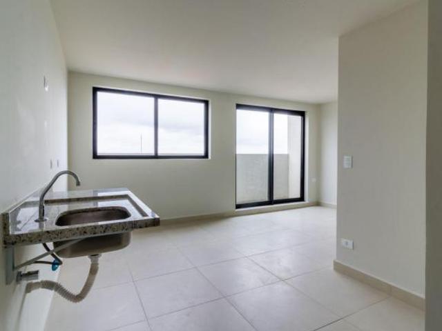 Studio andar alto no Portão