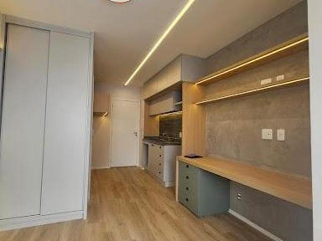 Studio ao lado do metrô Butantã, rico em armários!