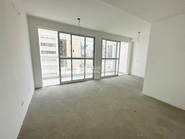 Studio abaixo do valor de mercado centro Curitiba