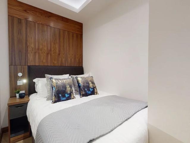Studio Apartment – Manchester City Centre