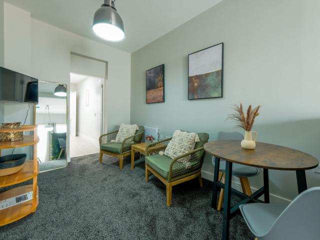 Studio Apartment – Medium Let