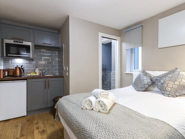 Studio Apartment – Medium Let