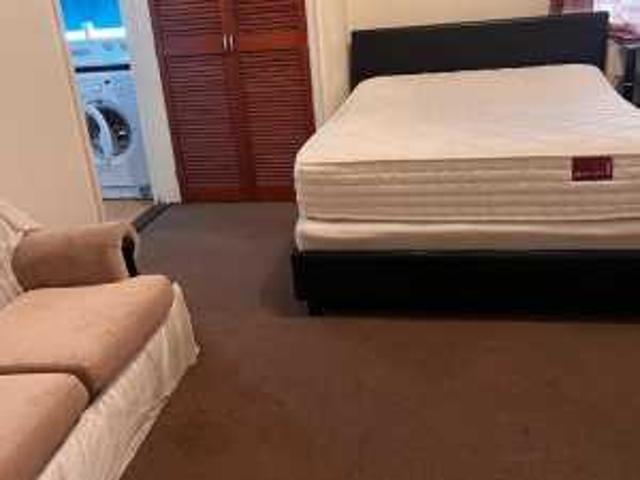 Studio Apartment close to Manchester Road