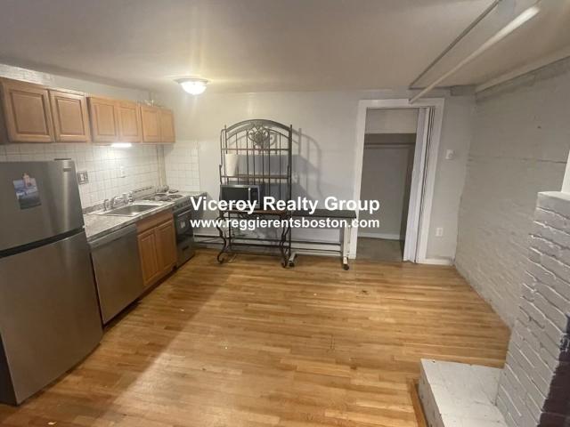 Studio Apartment for Rent at Massachusetts Ave #B, Boston, MA 02118 Lower Roxbury