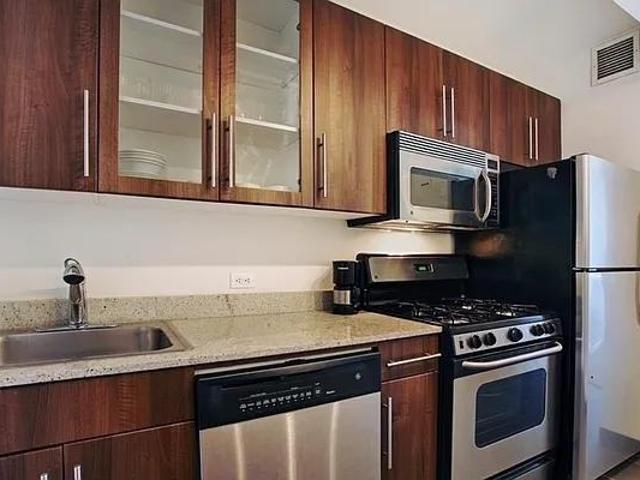 Studio Apartment for Rent at Beaver St #1403, New York, NY 10005 Financial District