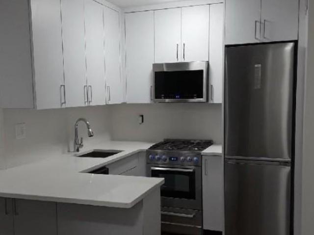 Studio Apartment for Rent at E 35th St #12C, New York, NY 10016 Murray Hill