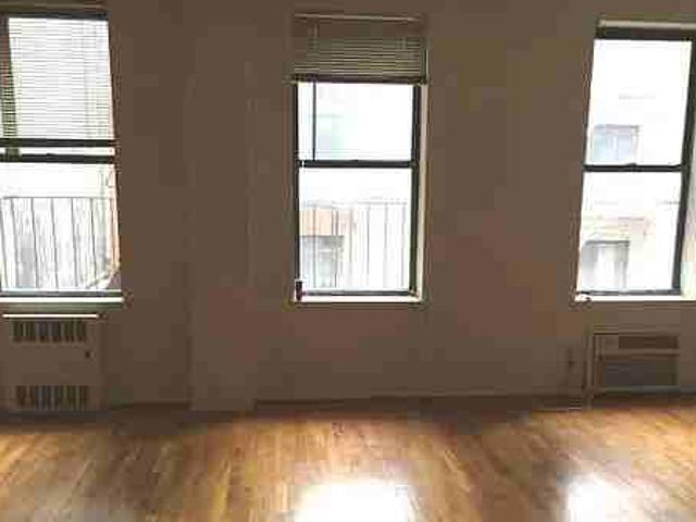 Studio Apartment for Rent at E 58th St #A3, New York, NY 10022 Midtown East