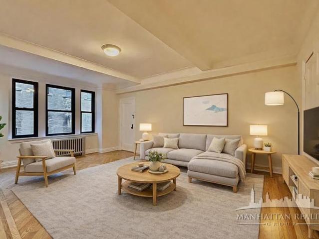 Studio Apartment for Rent at E 68th St #3M, New York, NY 10065 Upper East Side