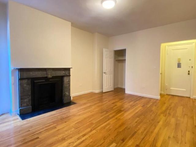 Studio Apartment for Rent at E 84th St #3L, New York, NY 10028 Upper East Side