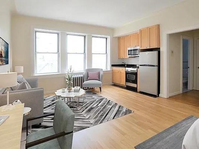 Studio Apartment for Rent at W 13th St #07, New York, NY 10011 West Village
